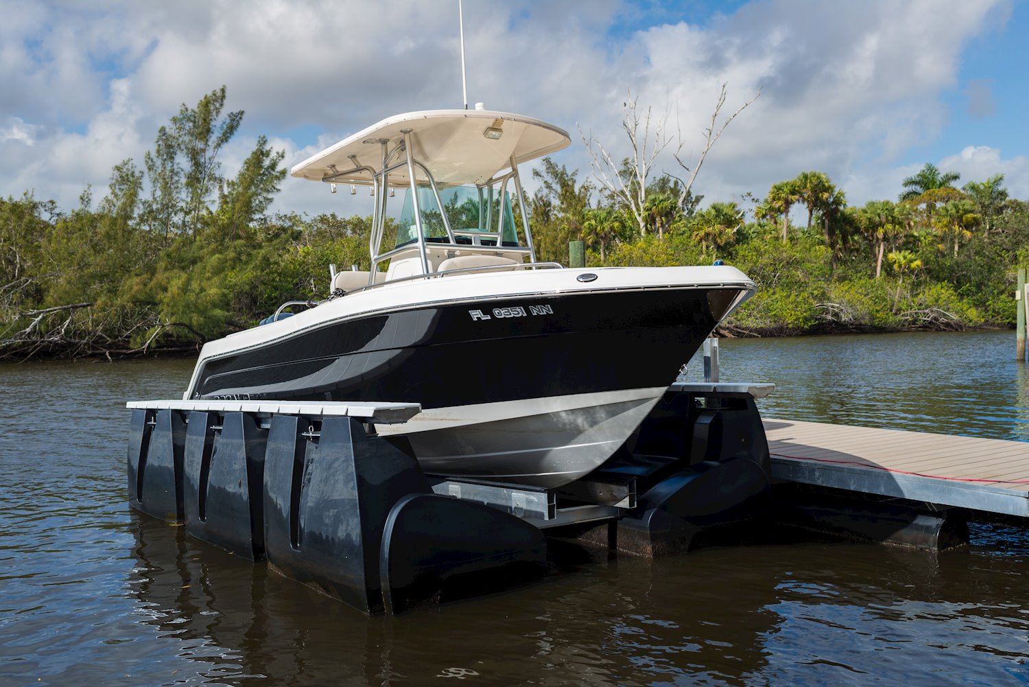 Floating Boat Lift for Sale: Free Floating HarborHoist | HydroHoist