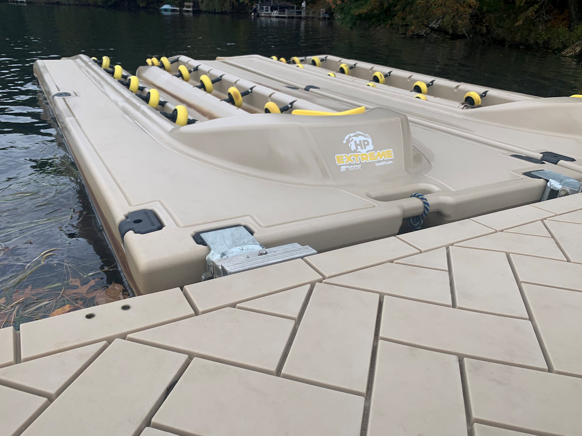 Floating Boat Lift for Sale: Free Floating HarborHoist | HydroHoist